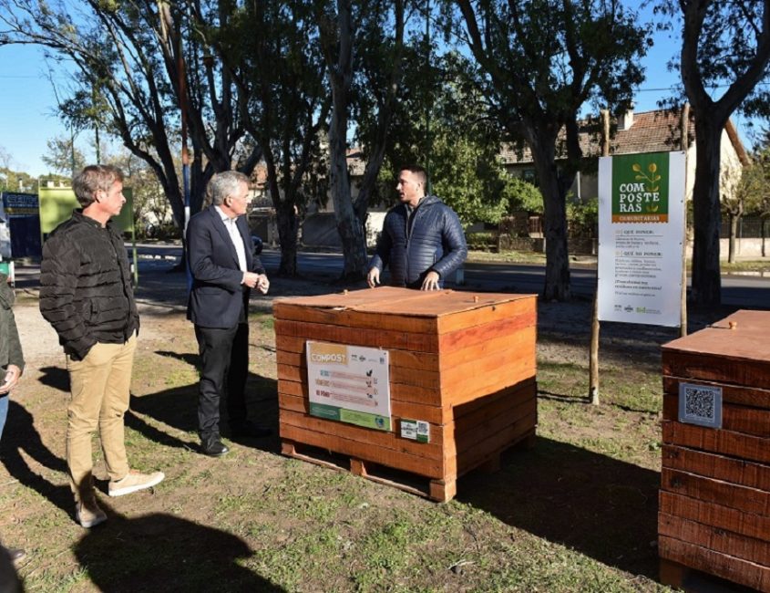Habilitaron un nuevo punto con composteras comunitarias en el Parque ...